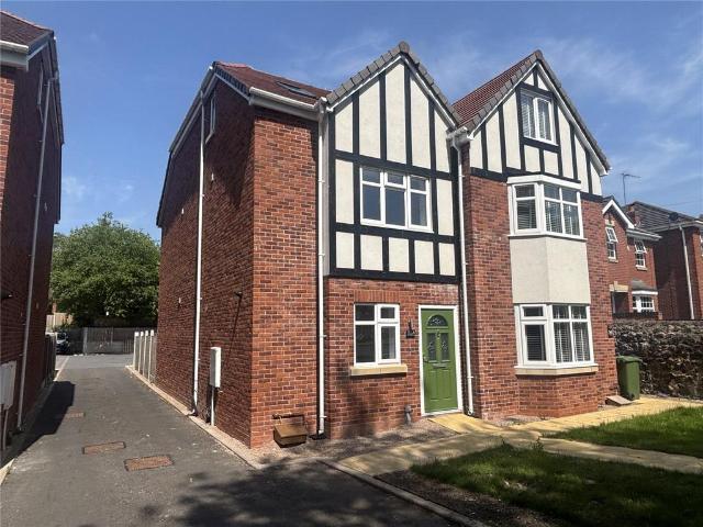 New Penkridge Road, Cannock, Staffs. 4 bed semi detached house to rent £1,695 pcm £391 pw