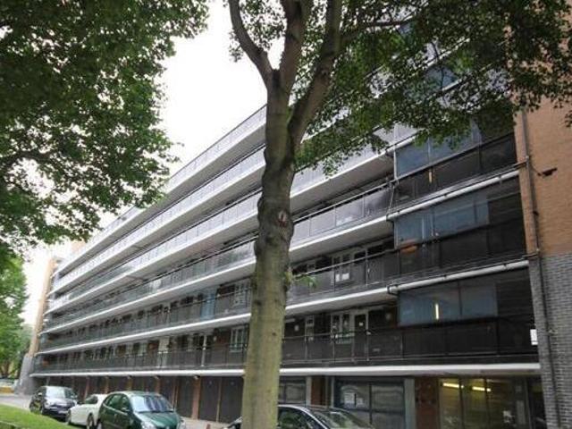 New Place Square, London, 1 Bedroom Flat