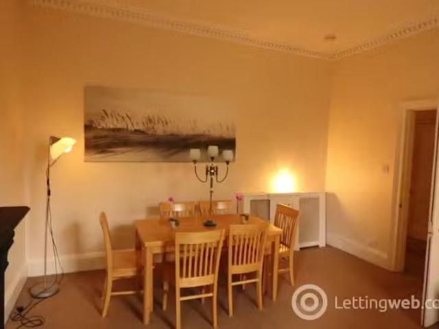 Cozy Property to rent in Upper Gray Street, Edinburgh, EH9