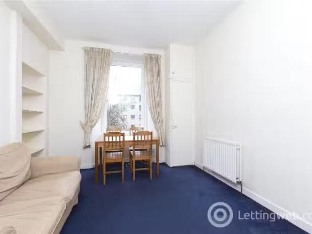 Just in! Property to rent in Yeaman Place, Edinburgh, EH11