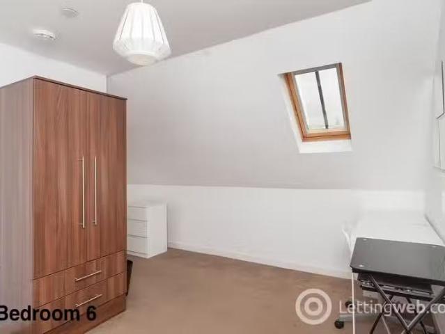 Cheap Property to rent in Candlemaker Row, Edinburgh, EH1