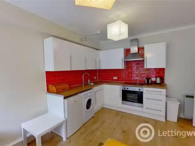 Rental! Property to rent in Clarence Street, Edinburgh, EH3