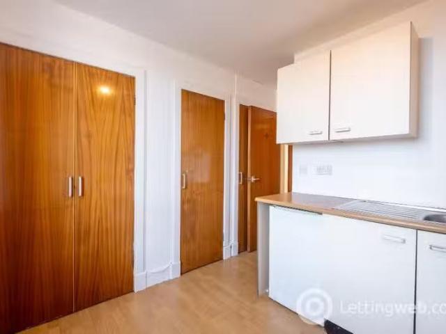 For Rent! Property to rent in Cleghorn Street,, Dundee, DD2 2NQ