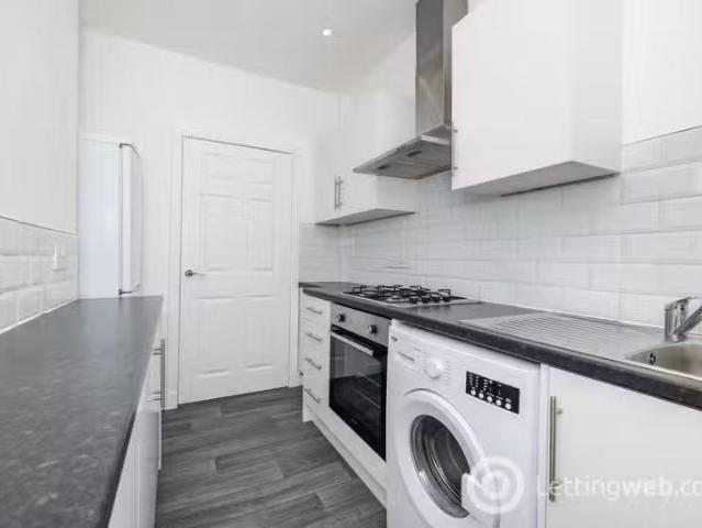 Cozy Property to rent in Harefield Road, Dundee