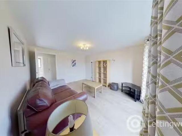 Charming Property to rent in Hawkhill, Edinburgh, EH7