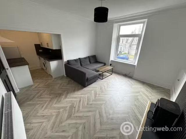Rental! Property to rent in Holburn Road, City Centre, Aberdee.
