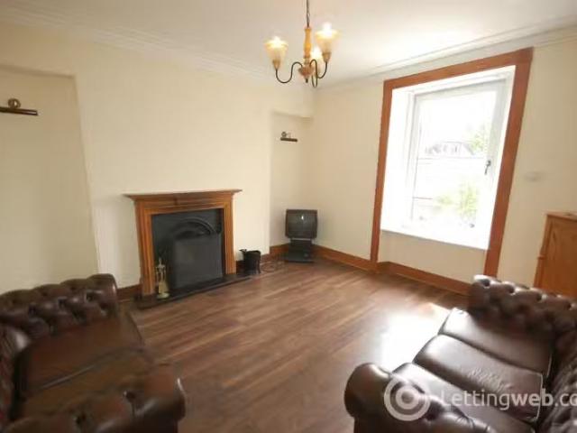 Just in! Property to rent in Holburn Road, First Floor Flat, A.