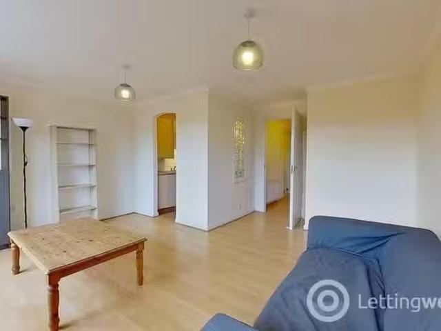Cozy Property to rent in Napiershall Street, Glasgow, G20