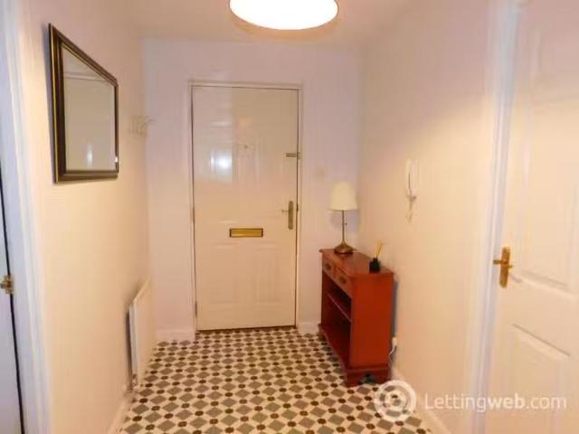 Charming Property to rent in Sir William Wallace Wynd, City Ce.