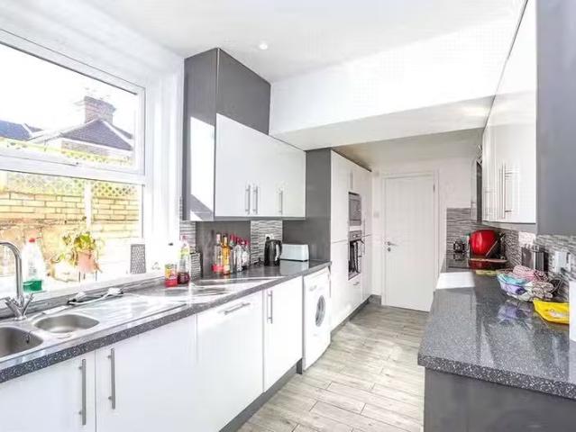 Cheap Property to rent, Leopold Street, Southsea, PO4 £550 pcm