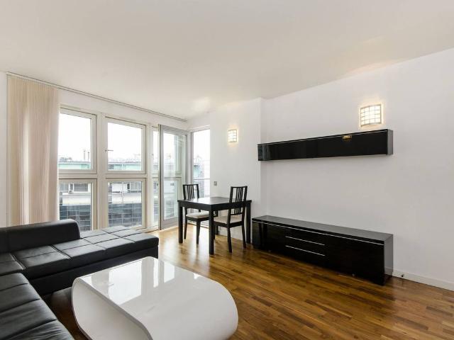 New Providence Wharf, Canary Wharf, London E14, 2 bed flat to rent, £2,701 pcm | PrimeLocation