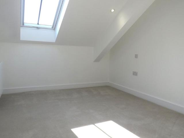 New Road, Brentwood