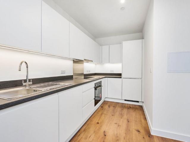 New Road, Dagenham, RM9 1 bed flat to rent £1,480 pcm £342 pw