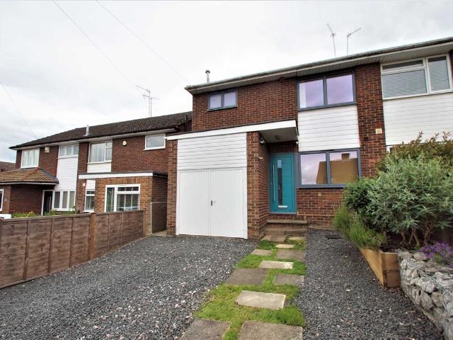 New Road, Hertford, Hertfordshire SG14, 3 bed detached house to rent, £2,100 pcm | PrimeLocation