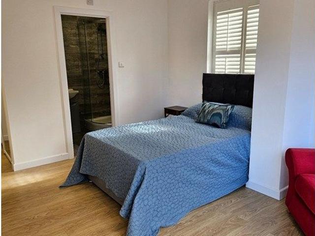 New Road, High Wycombe HP12, Room to rent, £840 pcm | PrimeLocation