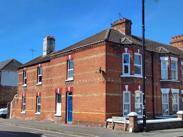 New Road, Littlehampton BN17 3 bed end of terrace house to rent £1,695 pcm £391 pw