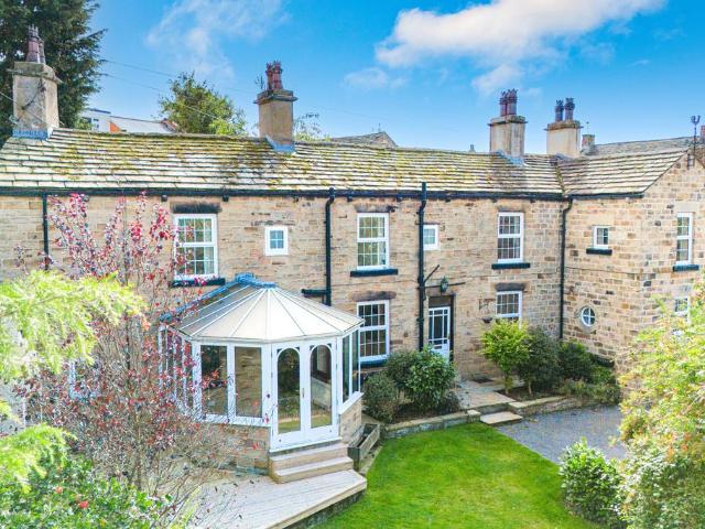 New Road, Middlestown, Wakefield, WF4 5 bed detached house to rent £1,950 pcm £450 pw