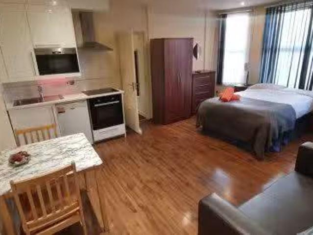 Deal! Room to rent in Cranhurst Road, London, Greater London NW2