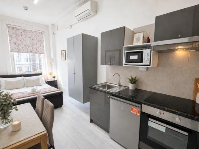 New Refurbished Double Studio with AC South Facing