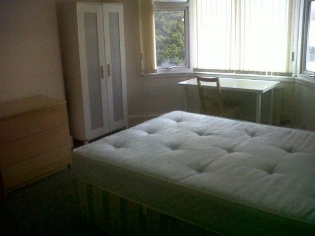 New refurbished student accommodation, close to university of Teesi.