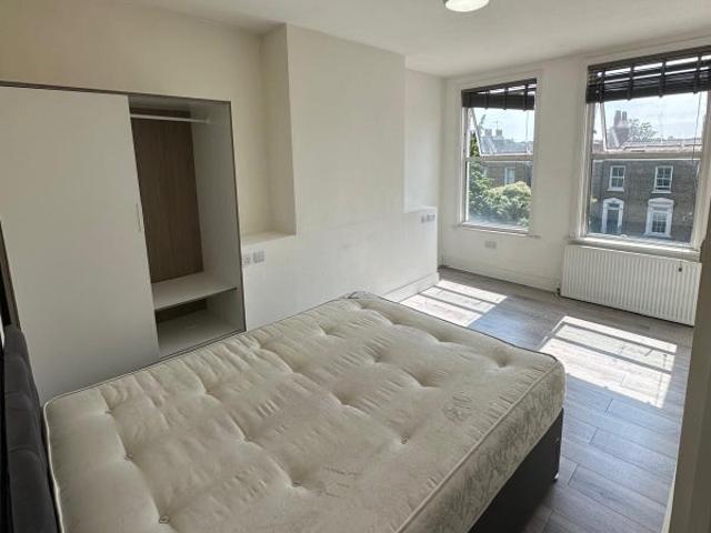 New Refurbished Studio Flats All Bills Included
