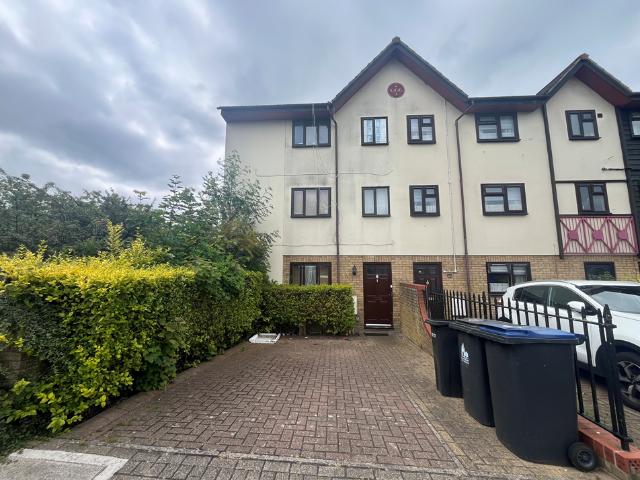 New Ruttington Lane, Canterbury CT1, Studio to rent, £550 pcm | PrimeLocation