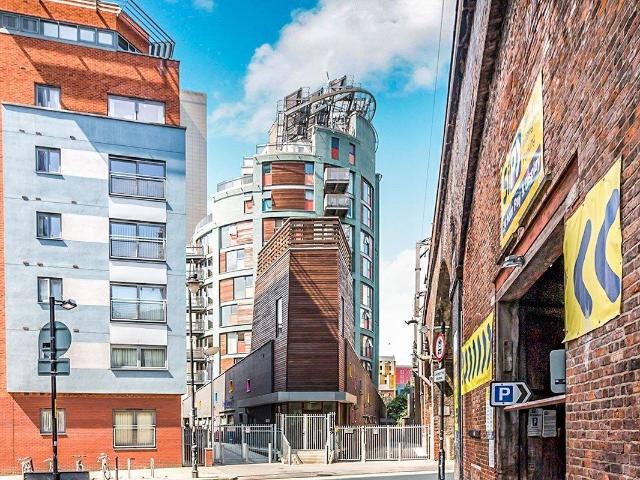 New Wakefield Street, Manchester, Greater Manchester M1, 2 bed flat to rent, £2,250 pcm | PrimeLocation