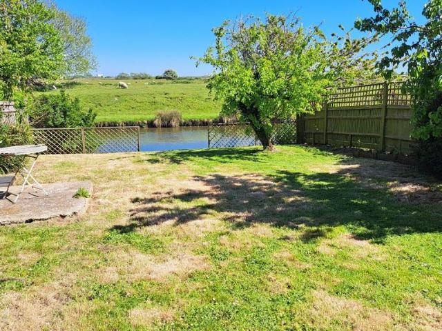 New Winchelsea Road, East Sussex TN31 3 bed semi detached house to rent £1,495 pcm £345 pw