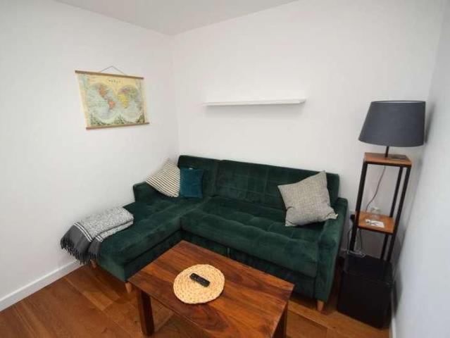 New Windsor Terrace, New Windsor House New Windsor Terrace, TR11