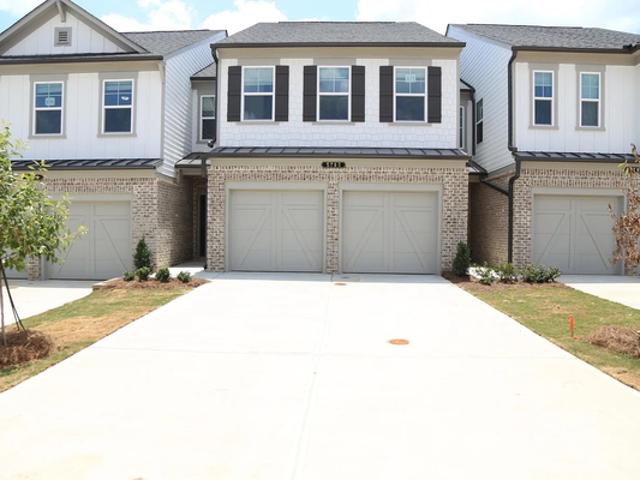 New townhome in Forsyth County is available for rent from July 1st 2026 at Brookview by Ashton Woods community. 1970 Sq.ft home with of 3 Bedrooms & 2.