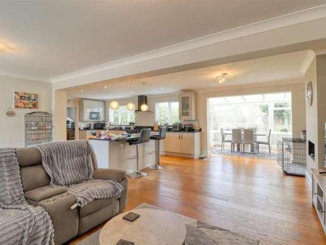 New Thorpe Avenue, Thorpe le soken, Clacton on sea, CO16