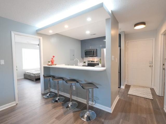 New Ultra Modern Condo across from Lake Johnson