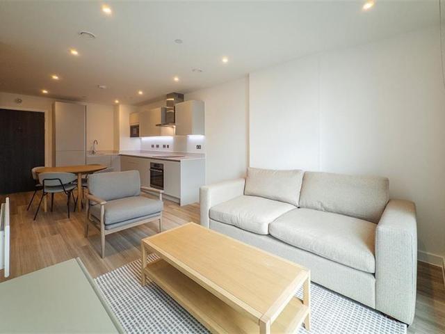 New Vic M4, 2 bed flat to rent, £1,700 pcm | PrimeLocation