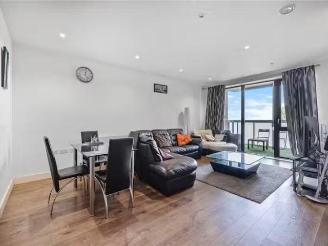 New Village Avenue, London, E14 0ND