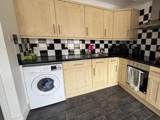New Vintage, 254 Battersea Park Road, London, SW11 3BP, United Kingdom | 3 bed apartment for rent #166437992 | Rentberry