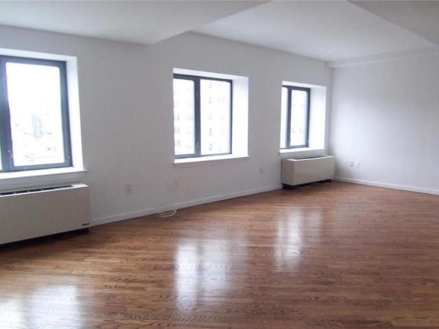 New York NY 10011 LS57109744