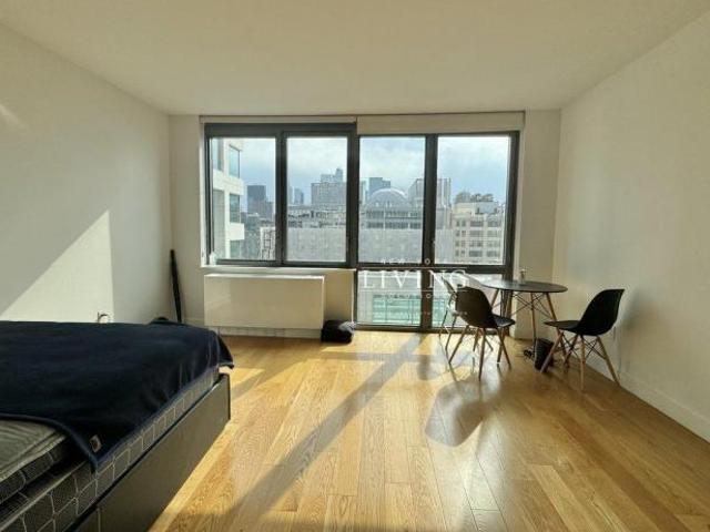 New York NY 10019 LS75760474