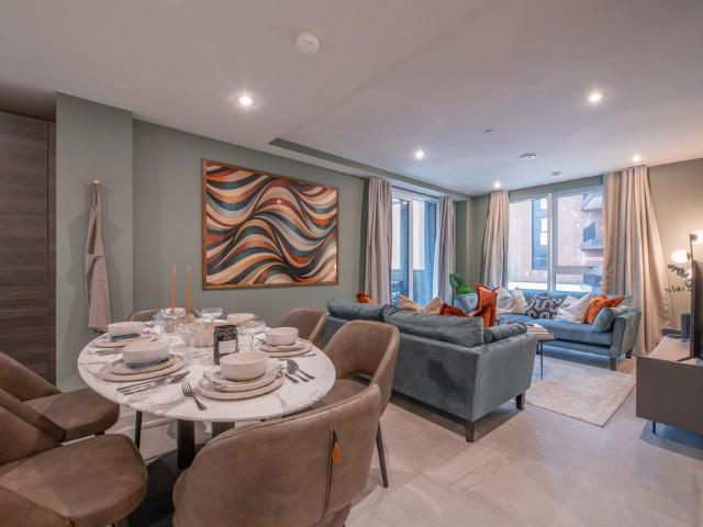New York, Quarry Hill, Leeds LS2, 3 bed flat to rent, £2,510 pcm | PrimeLocation