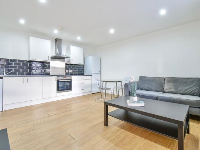 New York Street, Leeds LS2, 1 bed flat to rent, £850 pcm | PrimeLocation