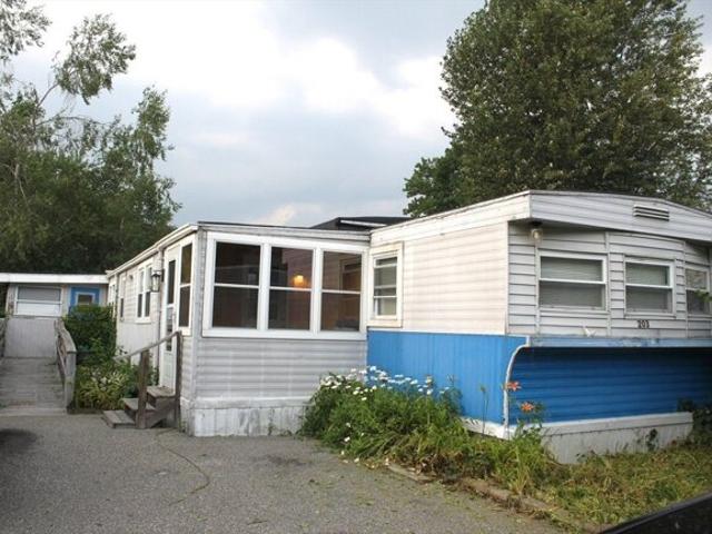 New Yorker Ave, Chelmsford, Property For Sale