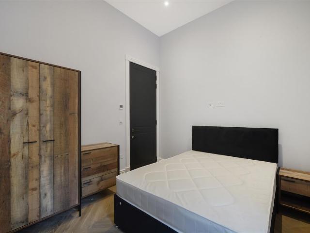 Newall Close, Uxbridge UB10, Room to rent, £1,100 pcm | PrimeLocation