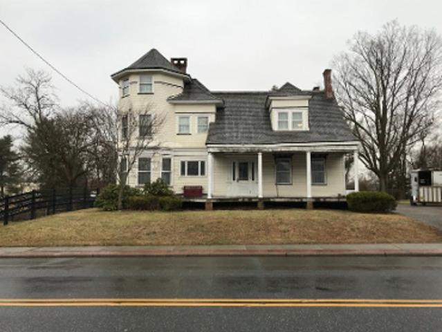 Newark Pompton Tpke
