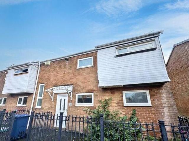 Newbiggin Hall, Hareydene, Newcastle Upon Tyne, 4 Bedroom Semi detached