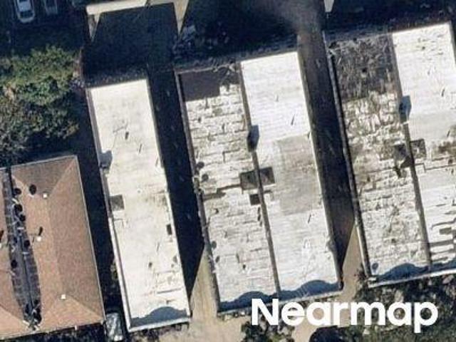 Newbold Ave