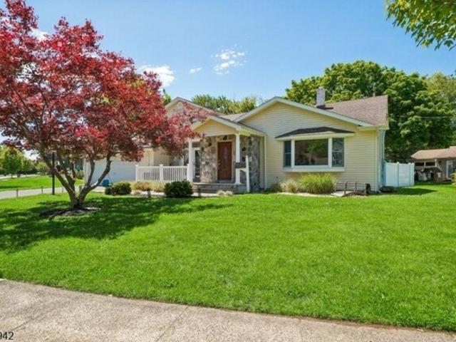 Newbrook Ln, Springfield, Home For Sale