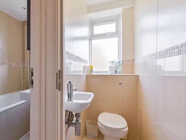Newbridge Court, Hazelhurst Road, London, SW17 0UG, United Kingdom | 4 bed house for rent #167528121 | Rentberry