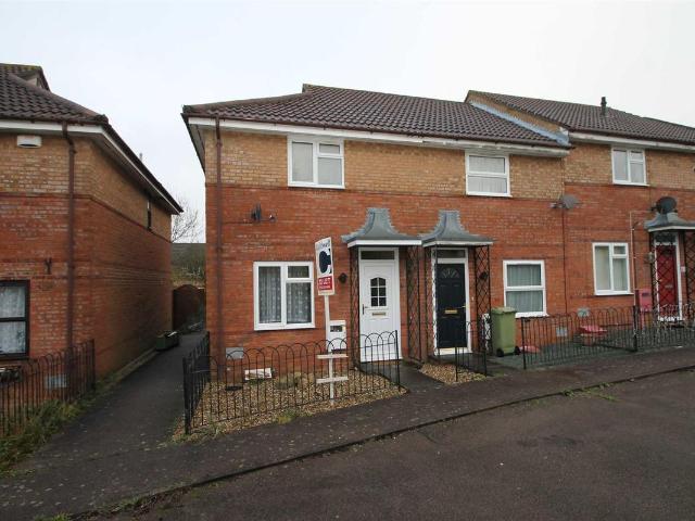 Newbridge Oval, Emerson Valley MK4, 2 bed end terrace house to rent, £1,275 pcm | PrimeLocation