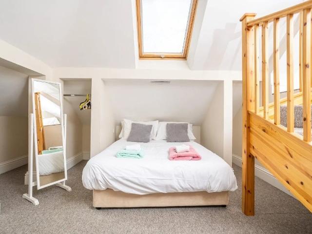 Newbridge Road, Newbridge, Bath, Somerset BA1, Room to rent, £1,200 pcm | PrimeLocation