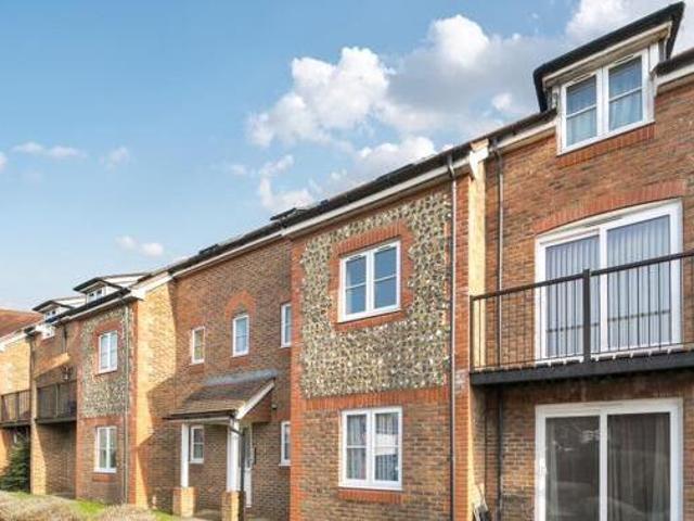 Newbury, Berkshire, 2 Bedroom Flat