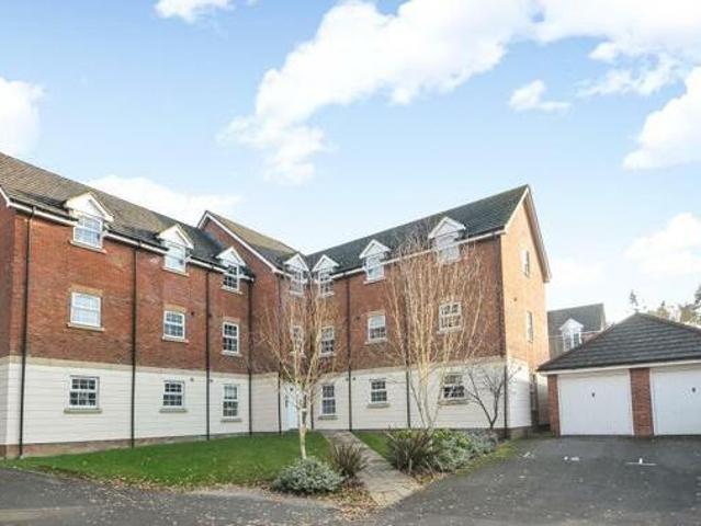 Newbury, Berkshire, 2 Bedroom Flat